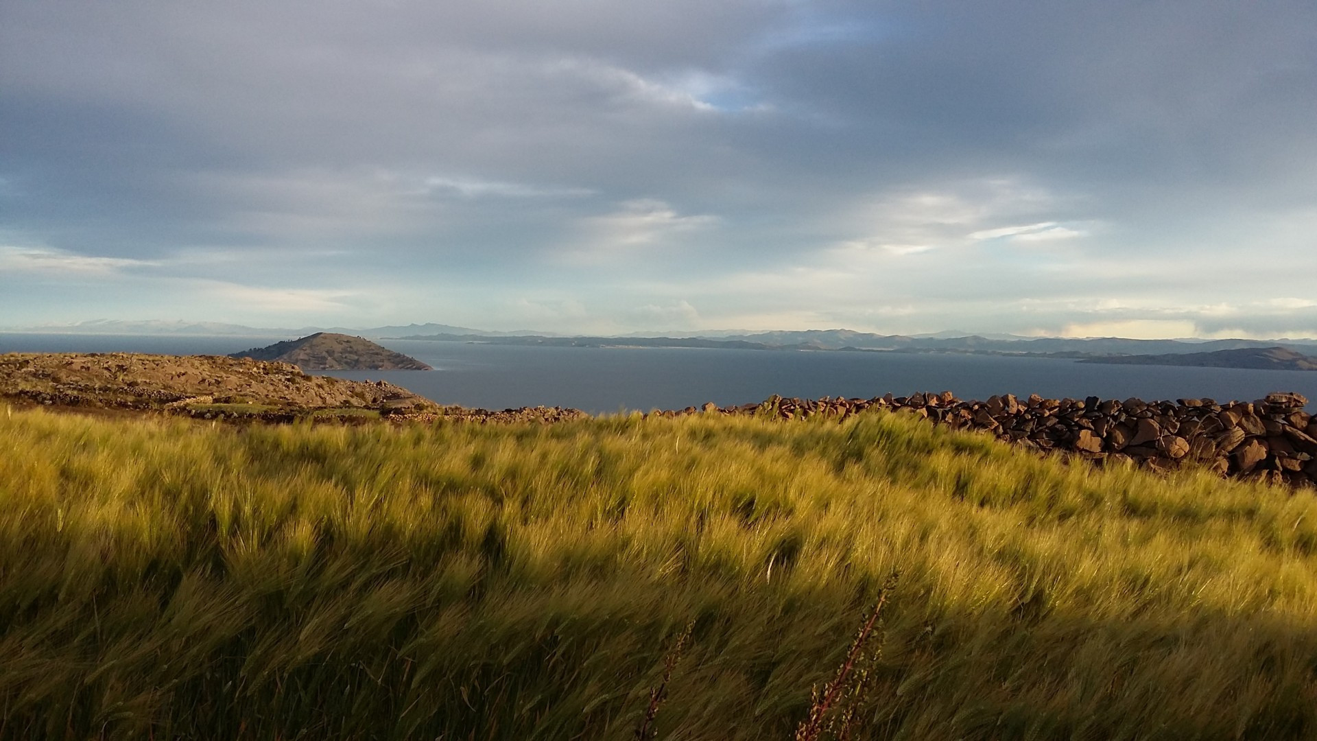 Eilandhoppen in het Titicacameer › WorldWideWendy